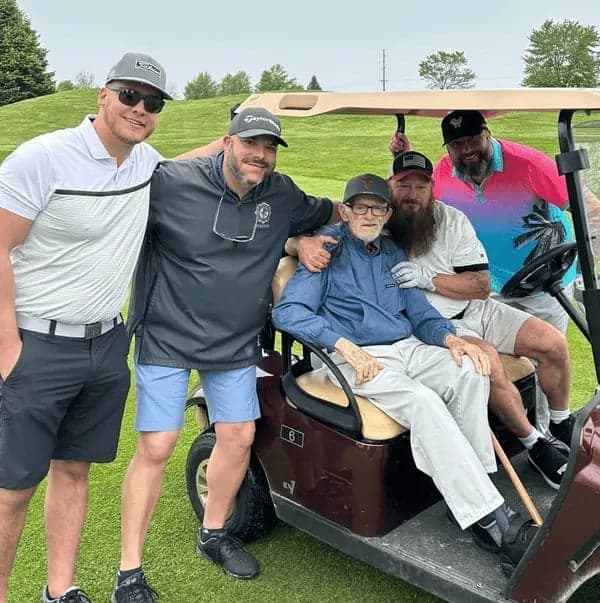 Donate to Dr. Ralph "Doc" Thompson Memorial Scholarship